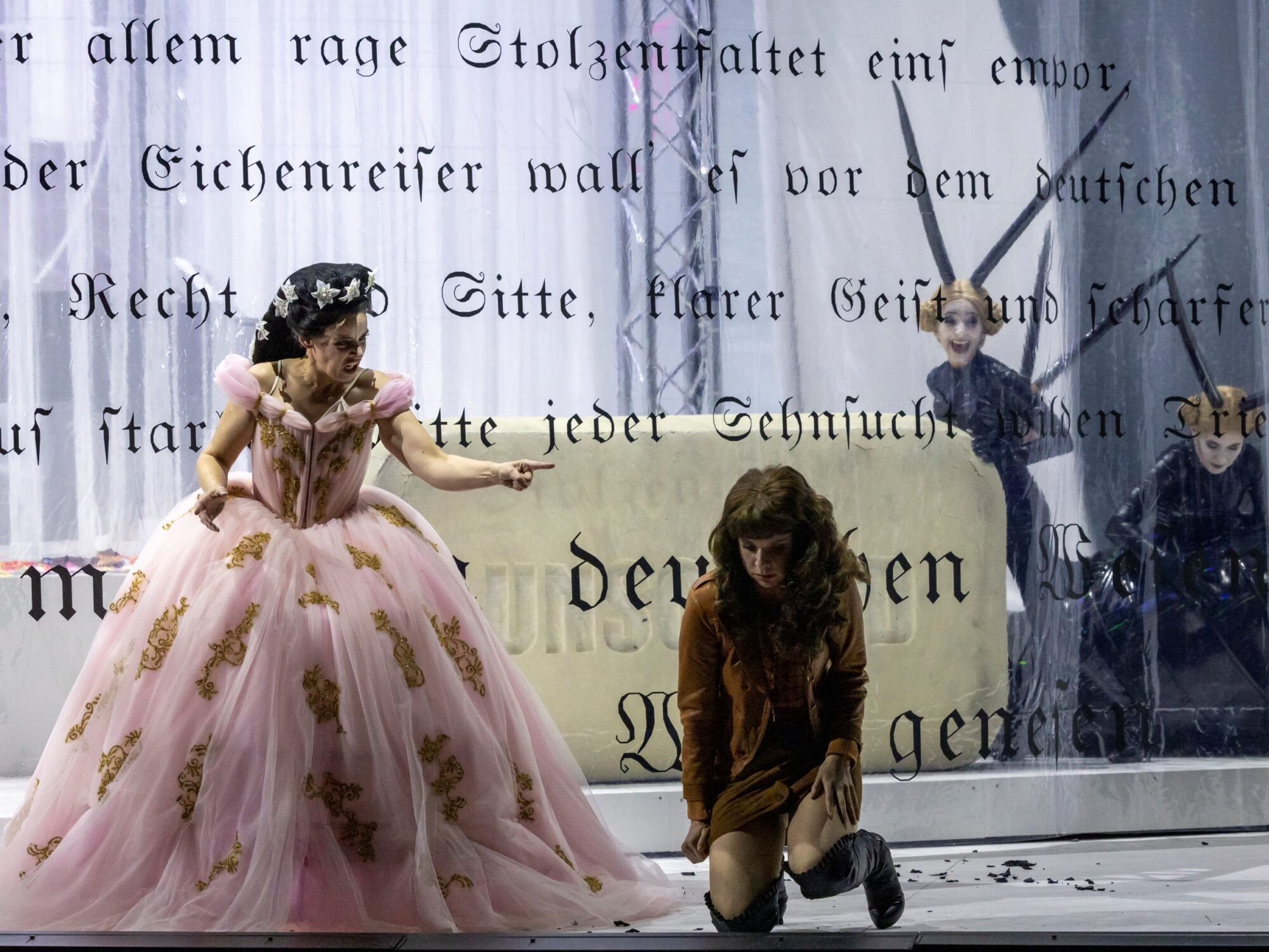 Theater Münster: "ELEKTRA" - Wenn die Zerstörung von innen kommt – DAS ...